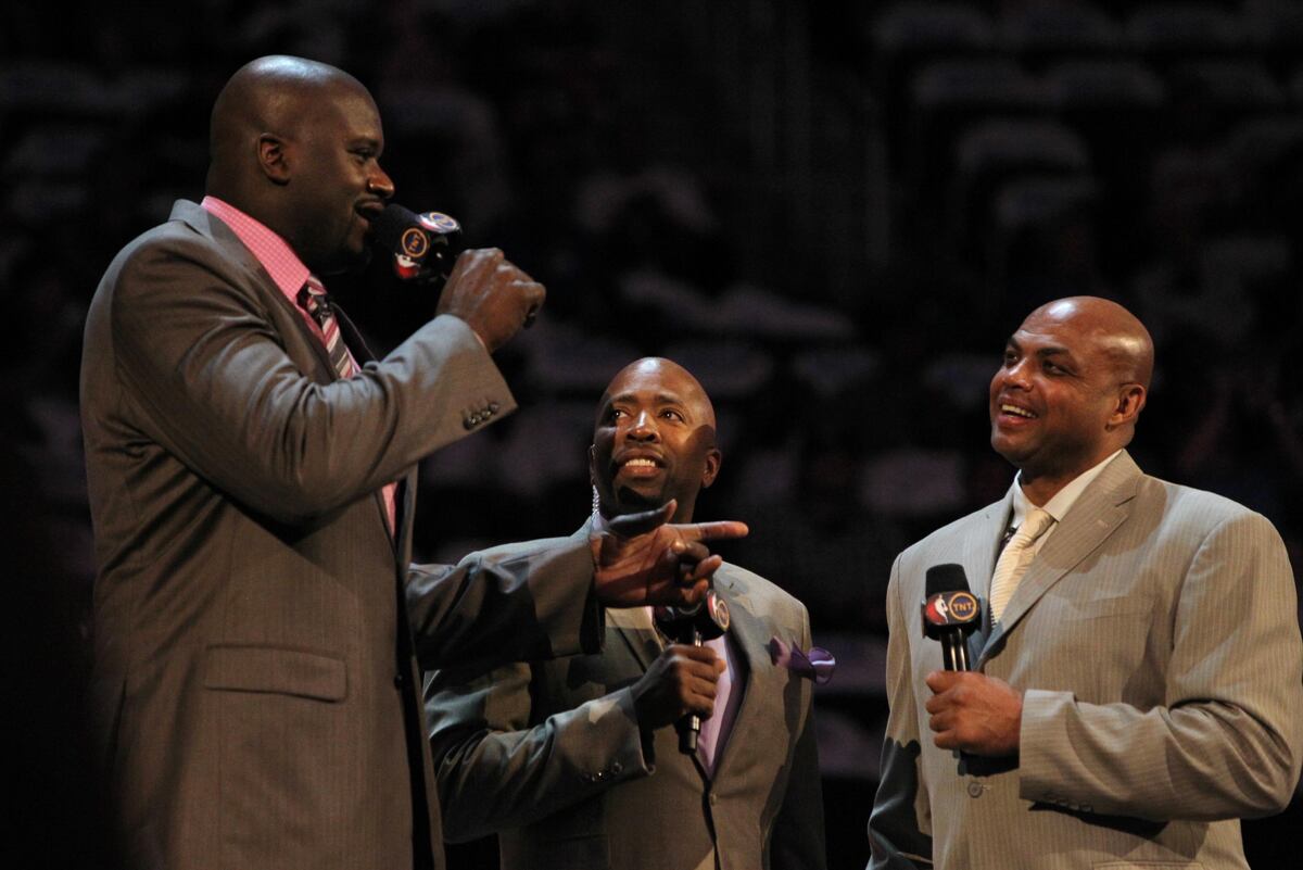 Team Shaq vs Team Chuck: Likeliest MVP Candidates in BBVA Rising Stars ...