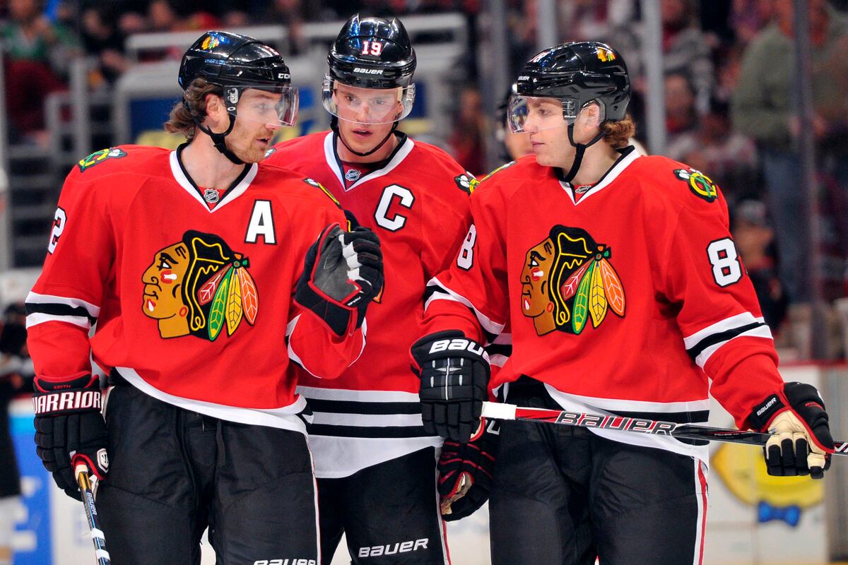 Red-Hot Chicago Blackhawks on the Brink of History After Latest Win vs ...