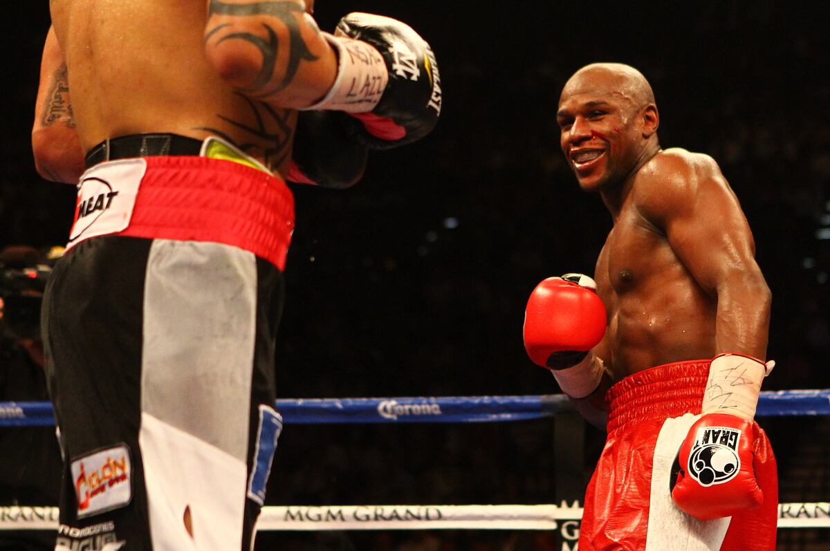Floyd Mayweather Next Fight: Robert Guerrero Far from a Cake Walk for ...