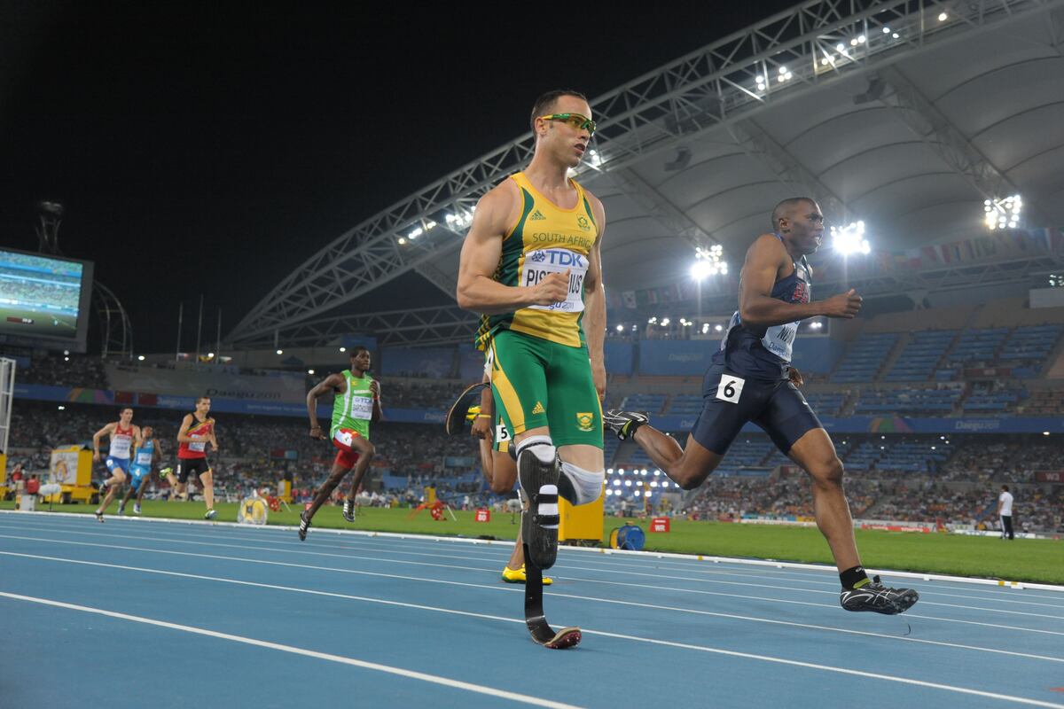 Lead Investigator Offers Bizarre Testimony During Oscar Pistorius' Bail ...