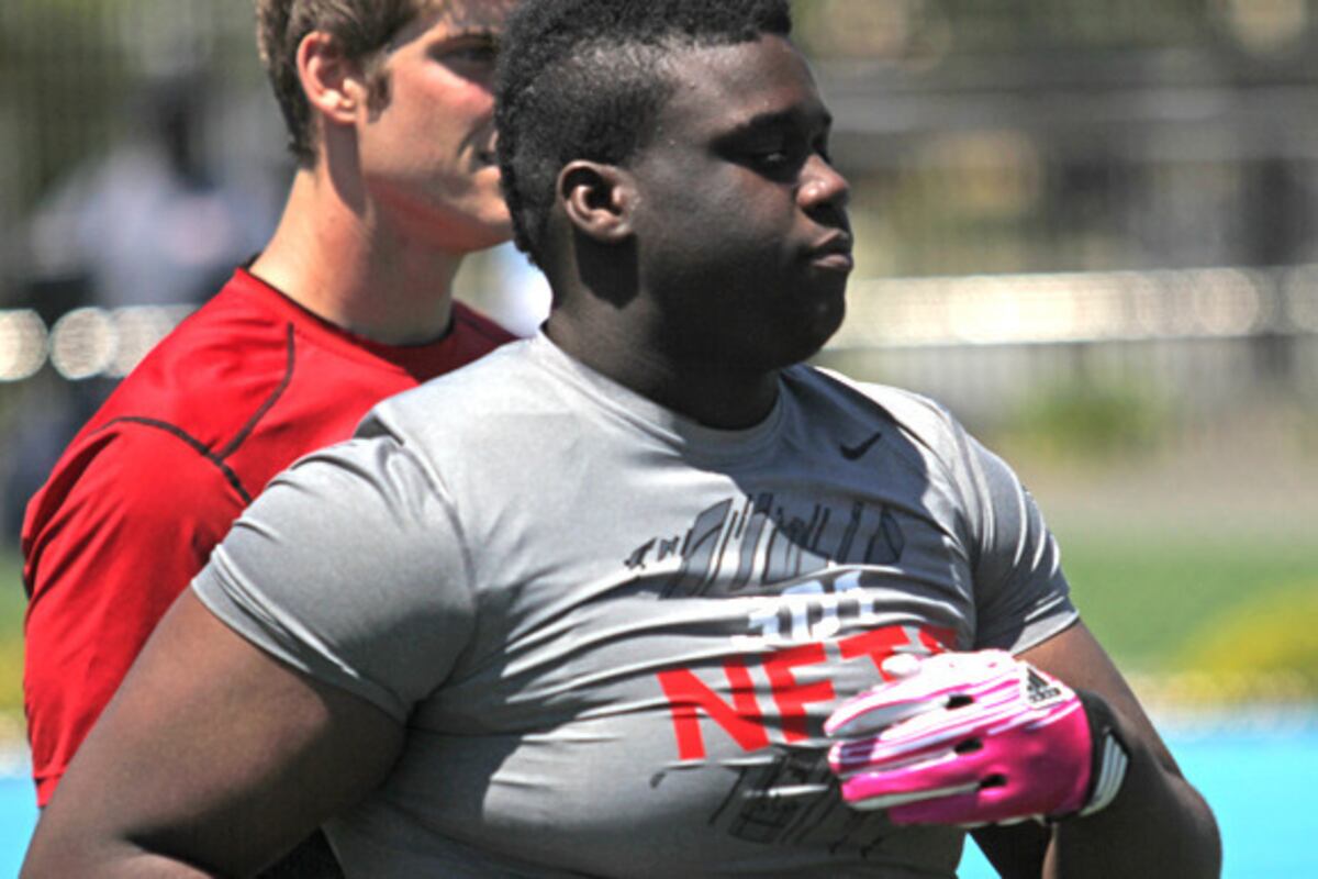 Tashon Smallwood Commits to USC: Trojans Add Big 4-Star DT to 2014 ...