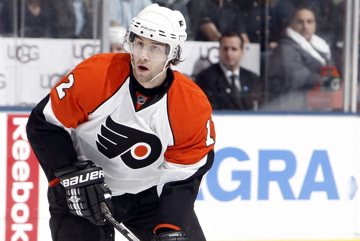 Simon Gagne Traded to Flyers: What This Move Means for Philadelphia ...