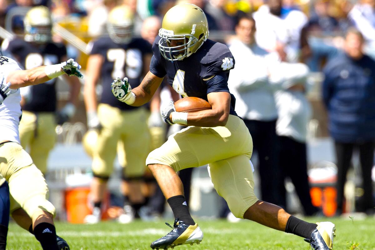 Every AP Top 25 Team's Most Important Spring Practice Position Battle ...