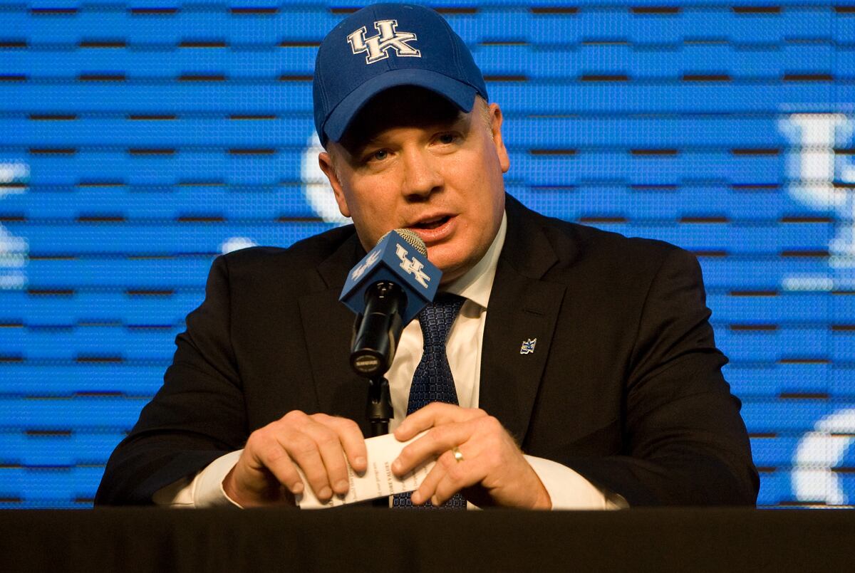 Mark Stoops Is Already Making an Impact on Kentucky Football | News ...