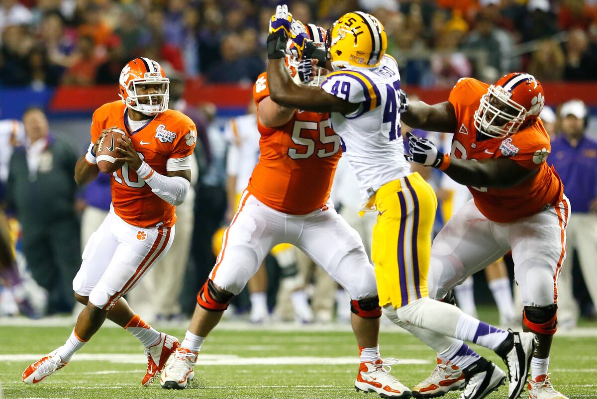 College Football: 16 Teams That Are Locks to Win 10 Games in 2013 ...