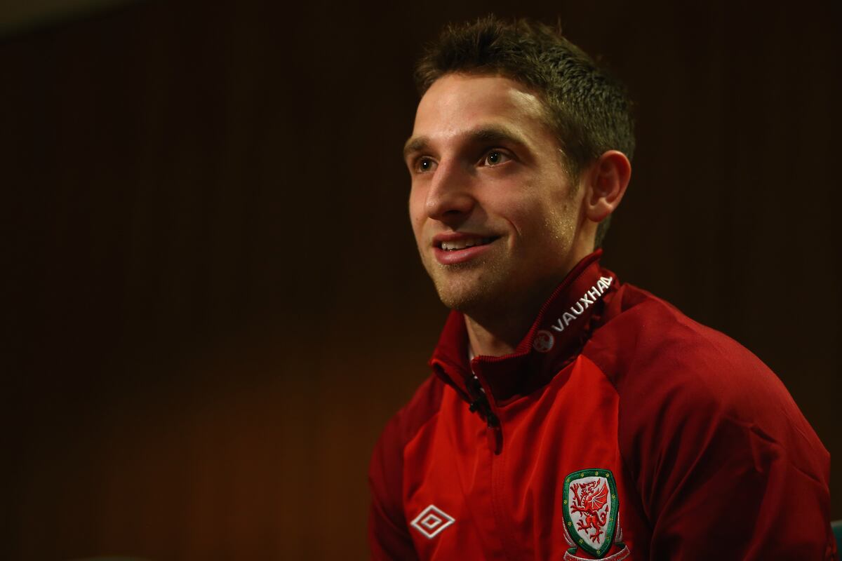 Liverpool Star Joe Allen Will Miss 3 Months After Upcoming Shoulder ...