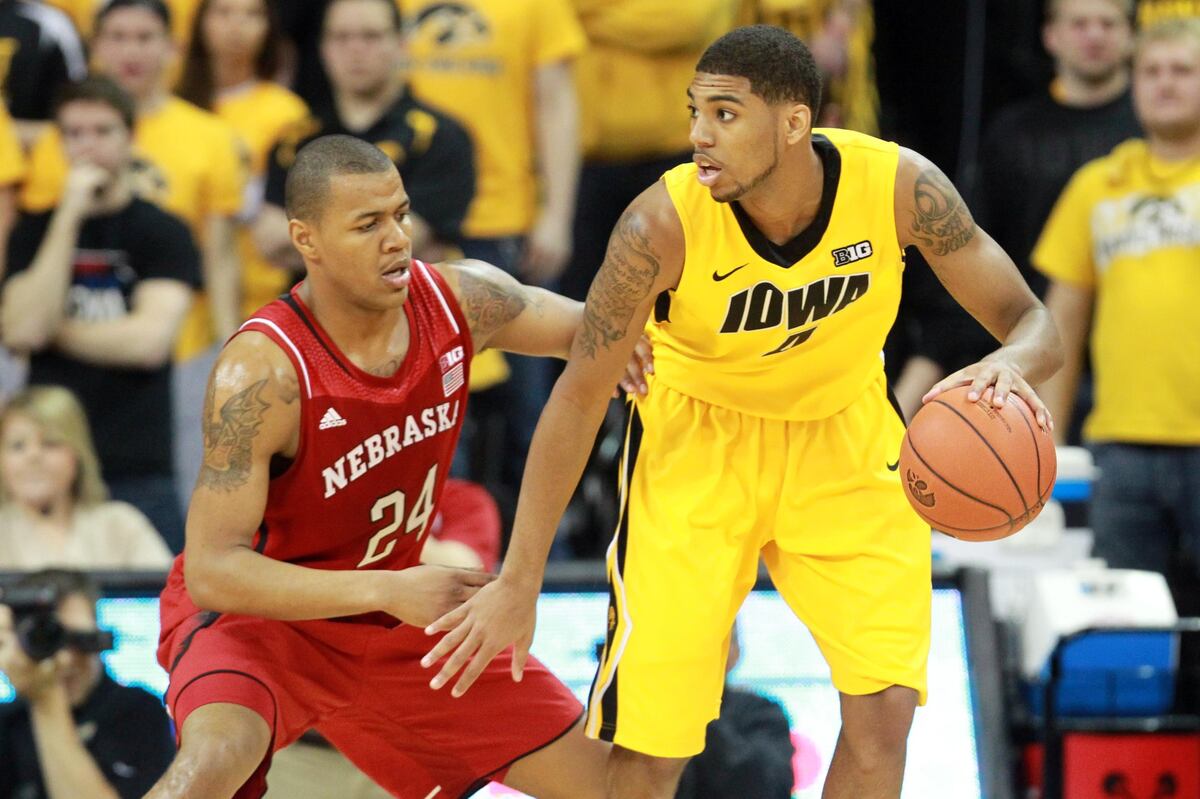 College Basketball Picks: Iowa Hawkeyes vs. Michigan State Spartans ...