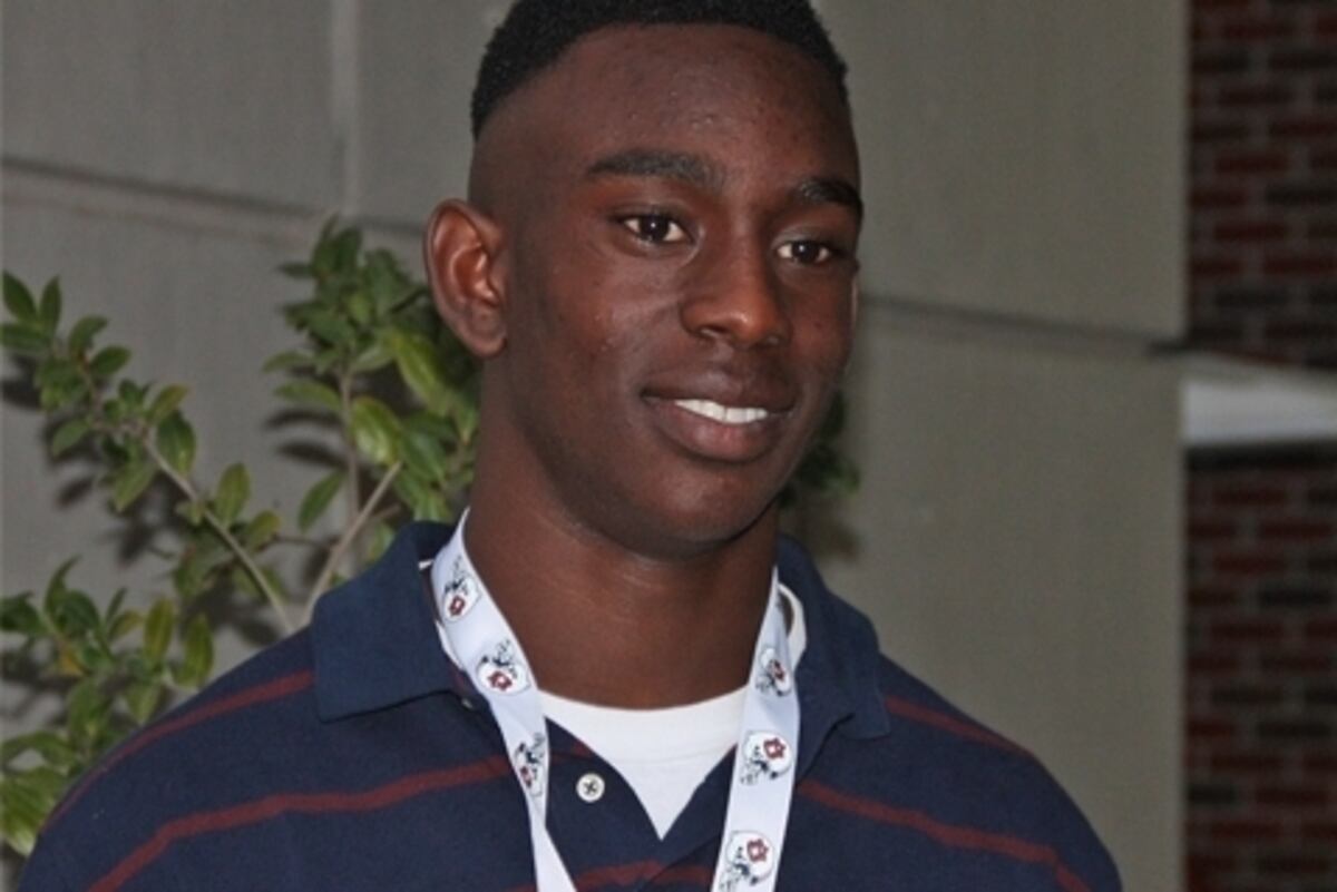 4-Star CB Stephen Roberts Takes Shot at Alabama's Education, Favors ...