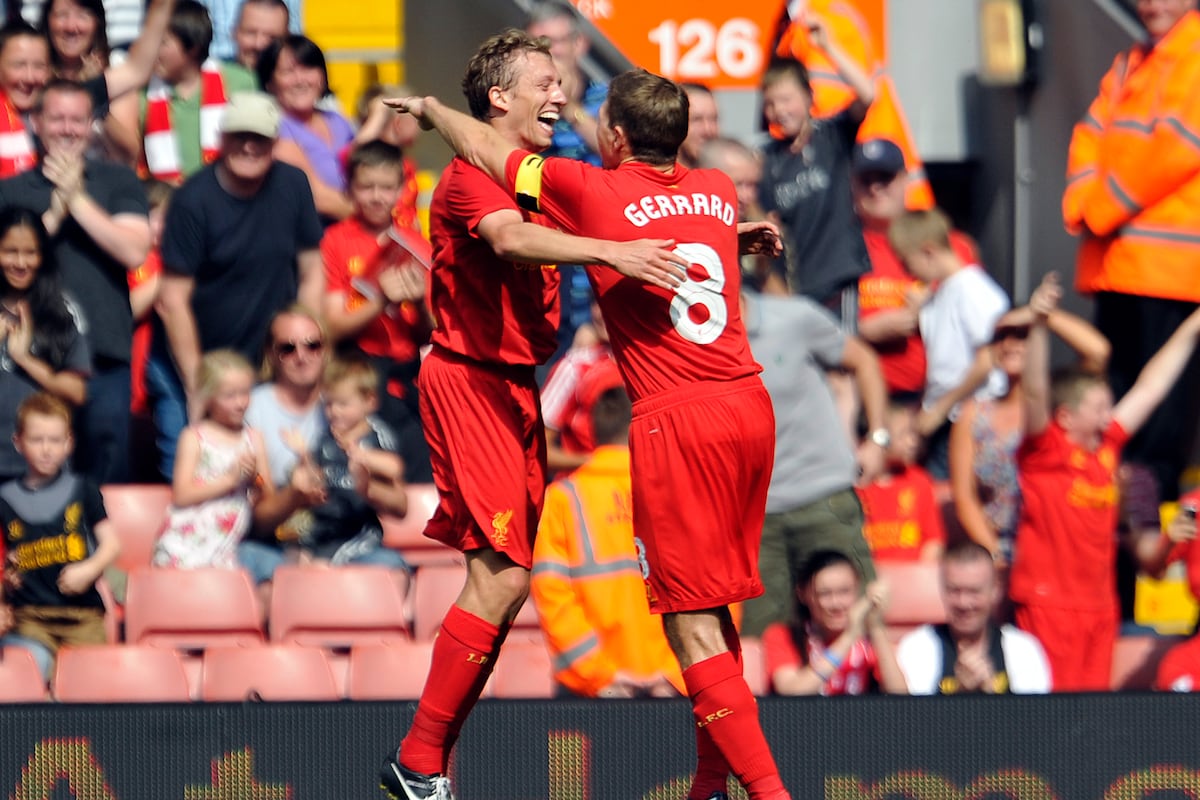 A Closer Look at the Lucas Leiva/Steven Gerrard Central Midfield ...