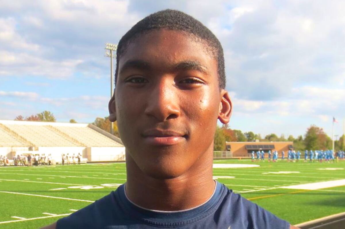 DeMarquis Gates Commits to Ole Miss: Rebels Land Talented 4-Star LB ...