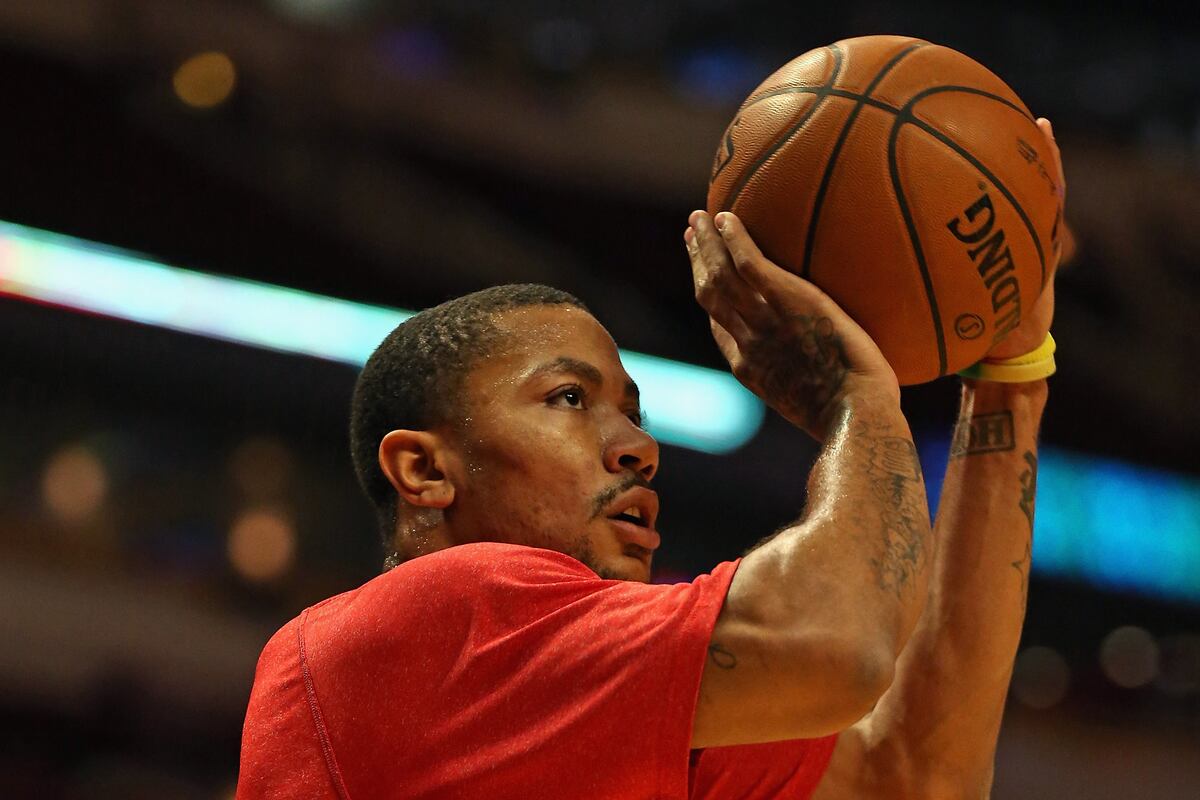 What to Expect from Derrick Rose's 3-Point Stroke | News, Scores ...