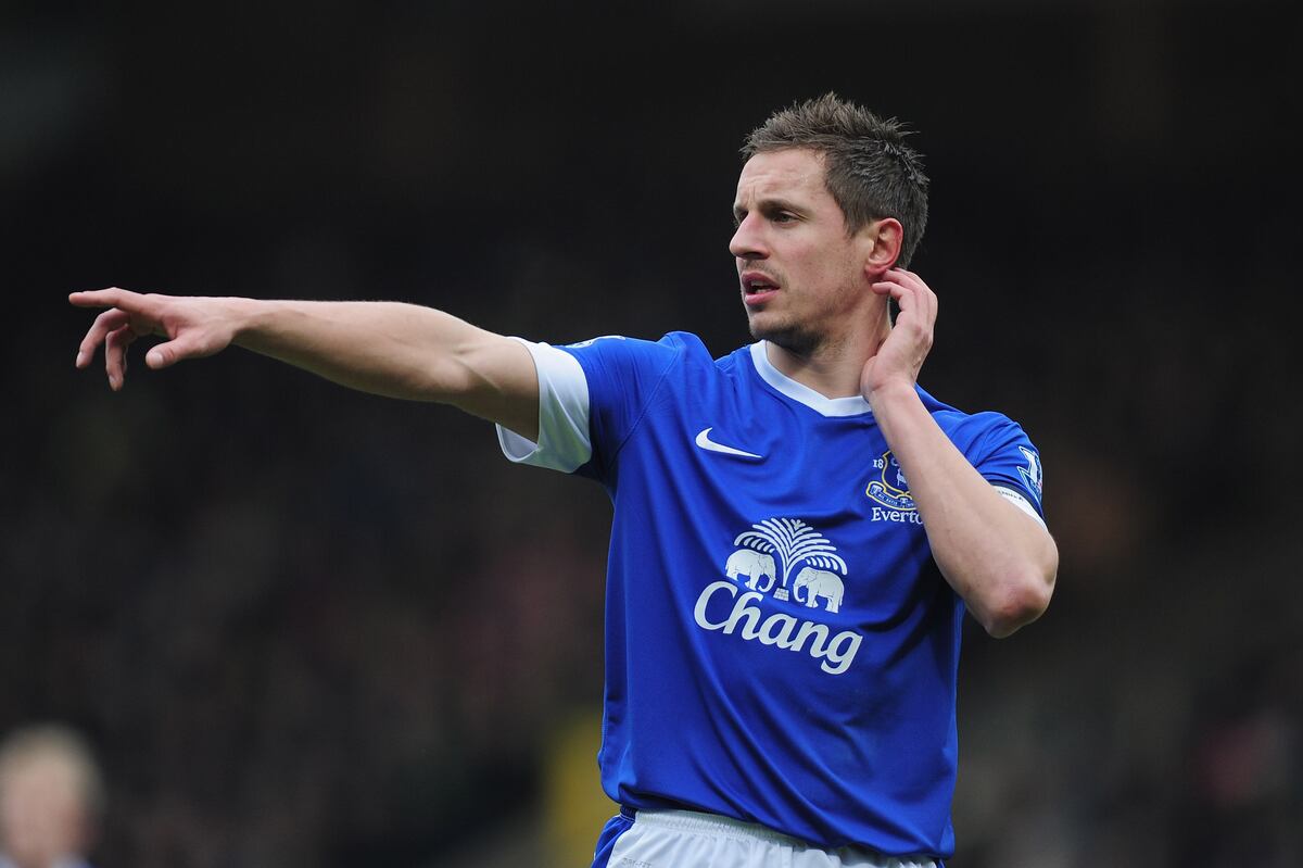 Phil Jagielka Is Ready to Replace Departing Neville as Toffees Skipper ...