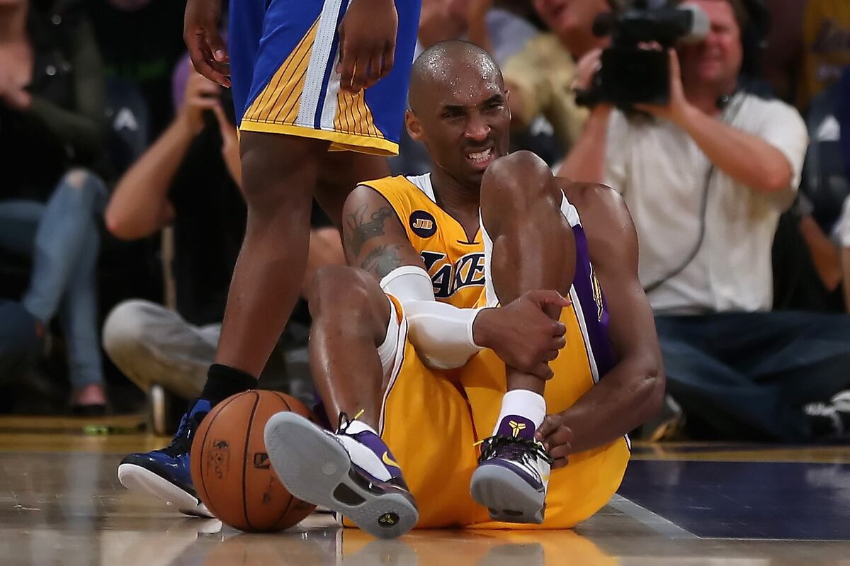 Los Angeles Lakers: Kobe Bryant Is Mortal After All | News, Scores ...