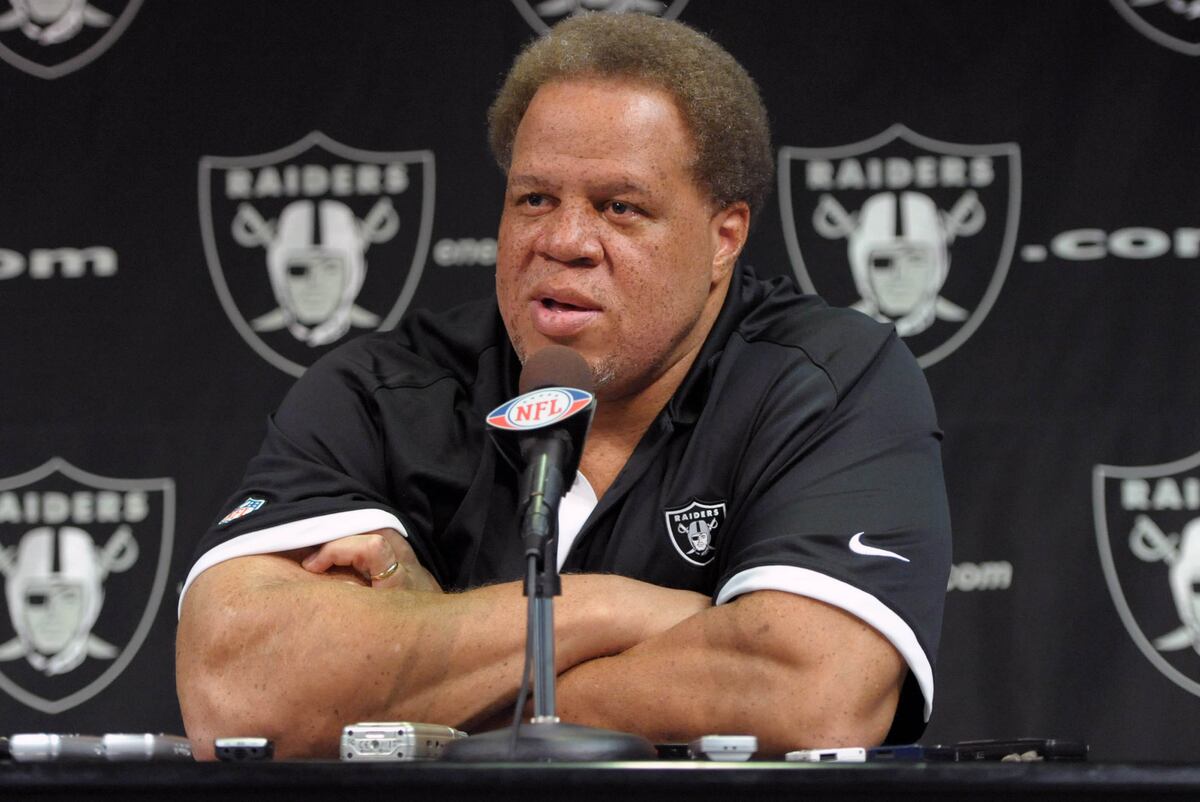 Oakland Raiders Draft Decisions Will Show Reggie McKenzie's True Colors ...