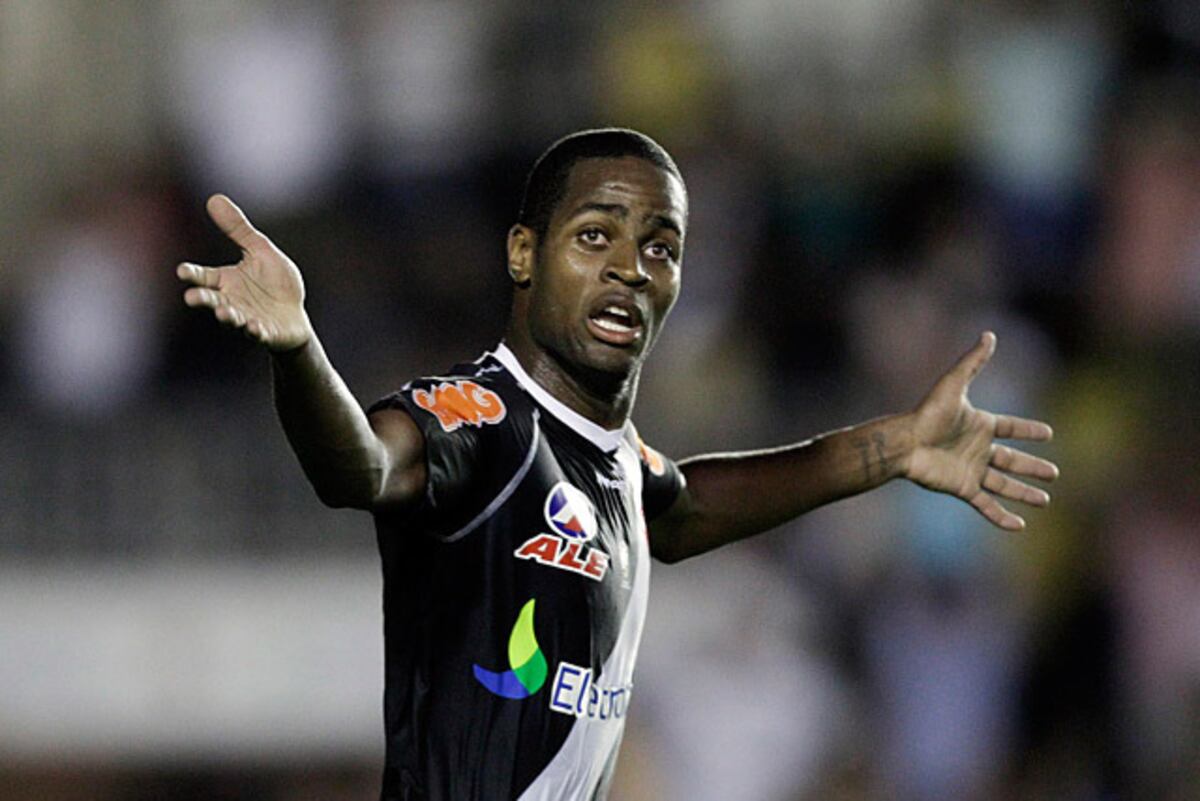 Why Premier League Target Dede Is Staying in Brazil | News, Scores ...