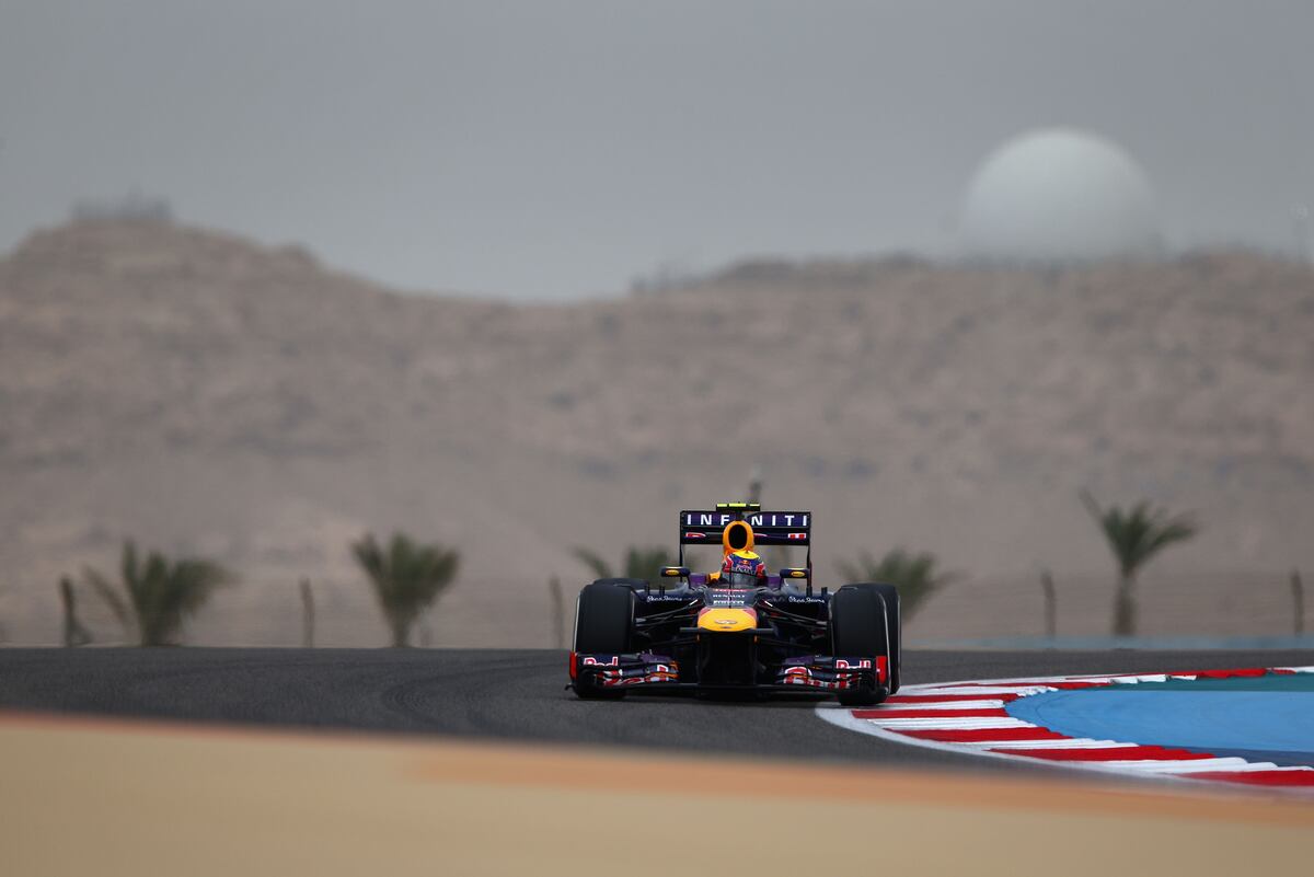 Formula 1: 2013 Bahrain Grand Prix Worldwide Broadcast, Broadband and ...