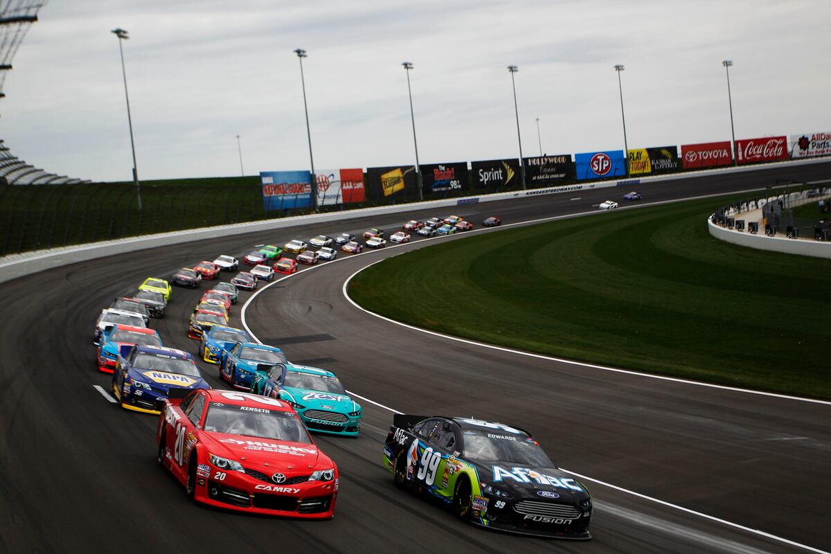 STP 400 2013 Results: Reaction, Leaders and Post-Race Analysis | News ...