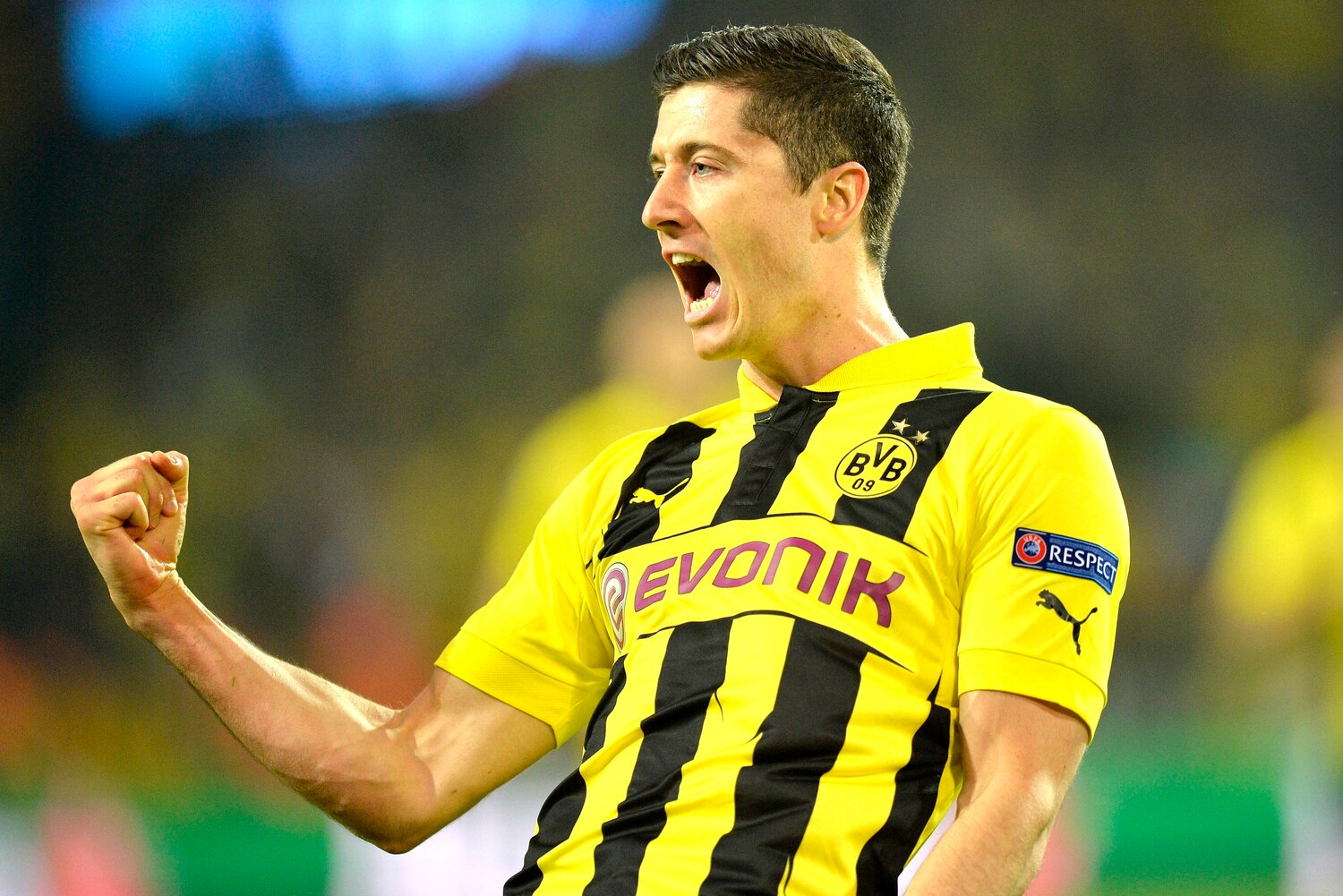 Borussia Dortmund Blast Real Madrid Behind Robert Lewandowski's 4 Goals ...