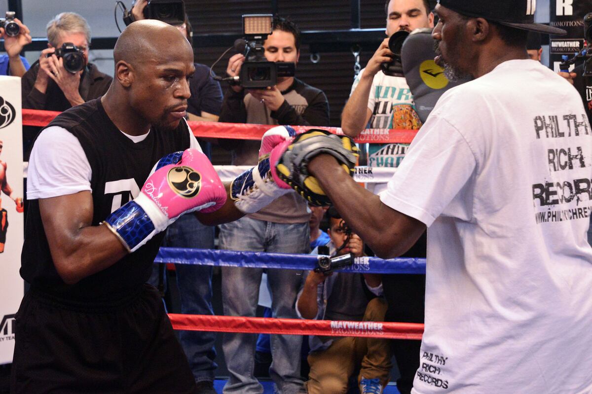 Floyd Mayweather Fight Start Time: Essential Info for 2013's Biggest ...