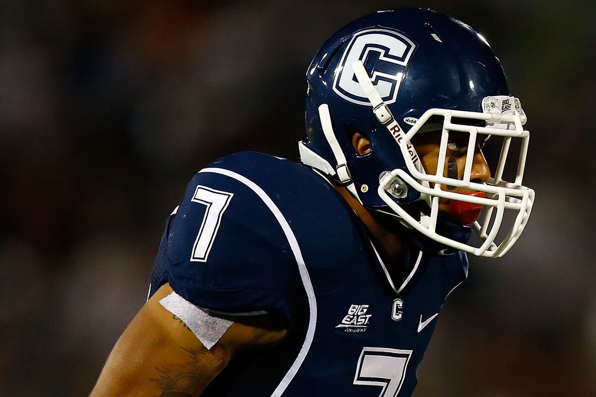 Dwayne Gratz: 5 Things You Need to Know About the Connecticut CB | News ...