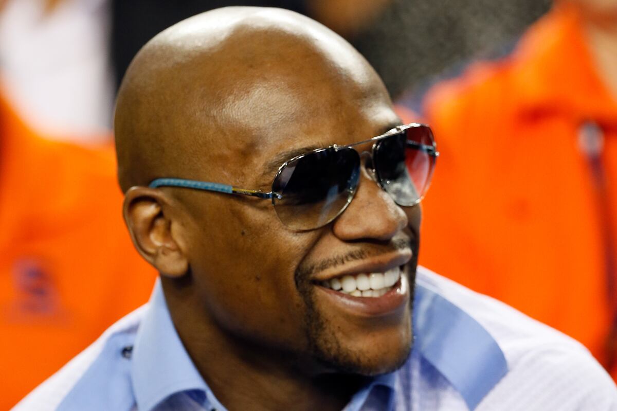 Floyd Mayweather's Unrivaled Defense Will Steal the Show vs. Robert ...