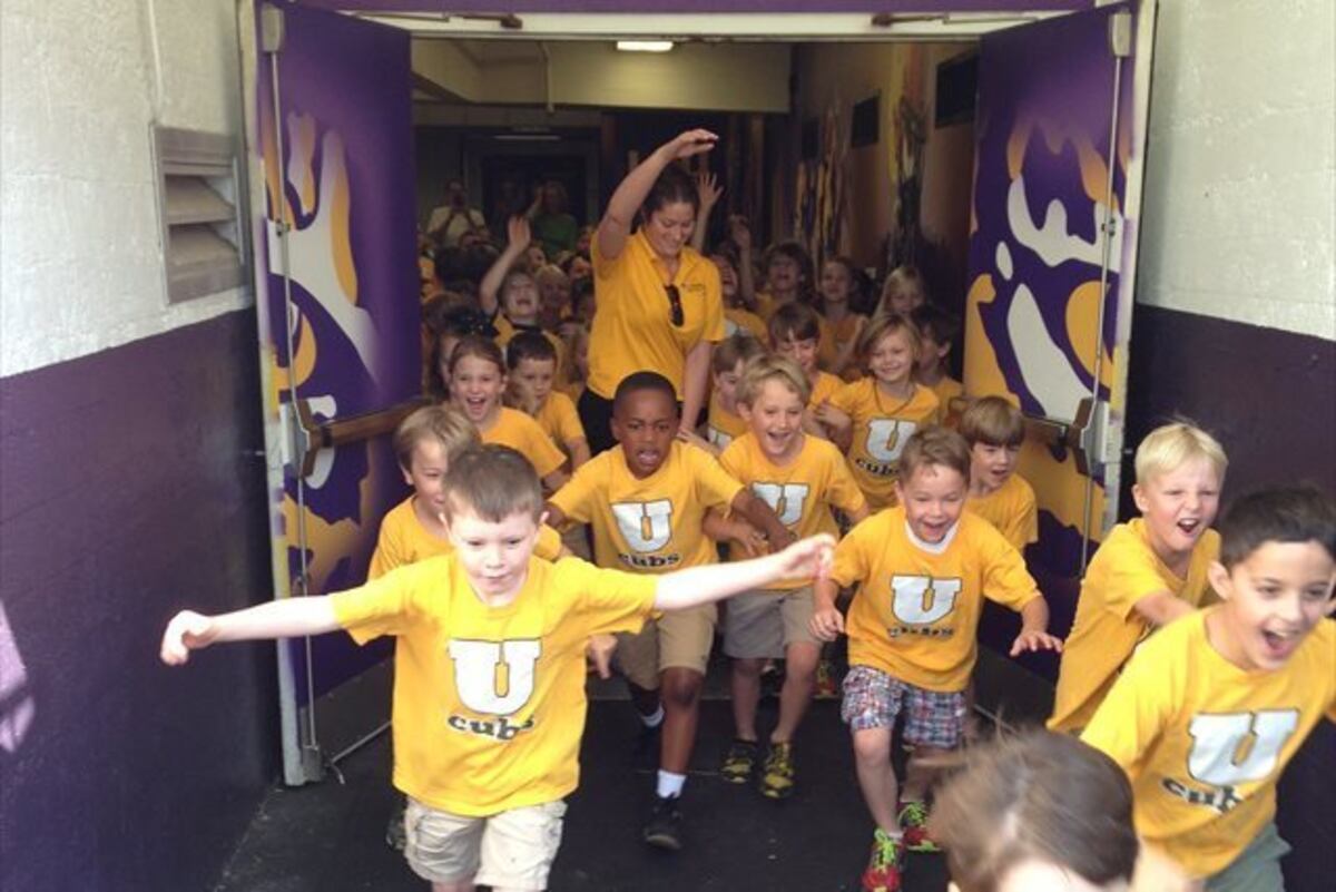 LSU Football: Tigers Host 1st Graders in Coolest Field Trip Ever | News ...