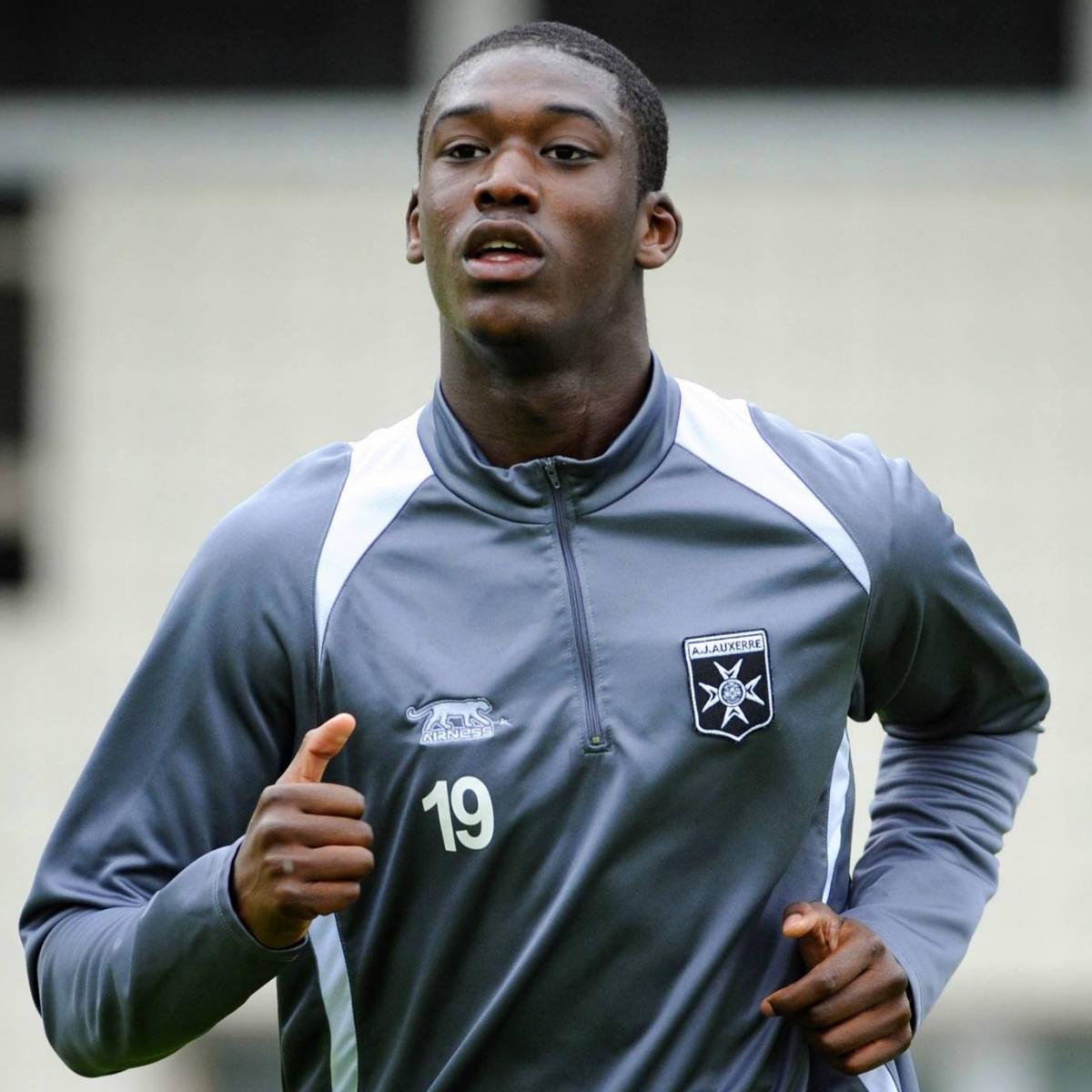 Arsenal Transfer News: Yaya Sanogo Is Perfect Summer Signing for ... Arsenal Transfer News: Yaya Sanogo Is Perfect Summer Signing for ...
