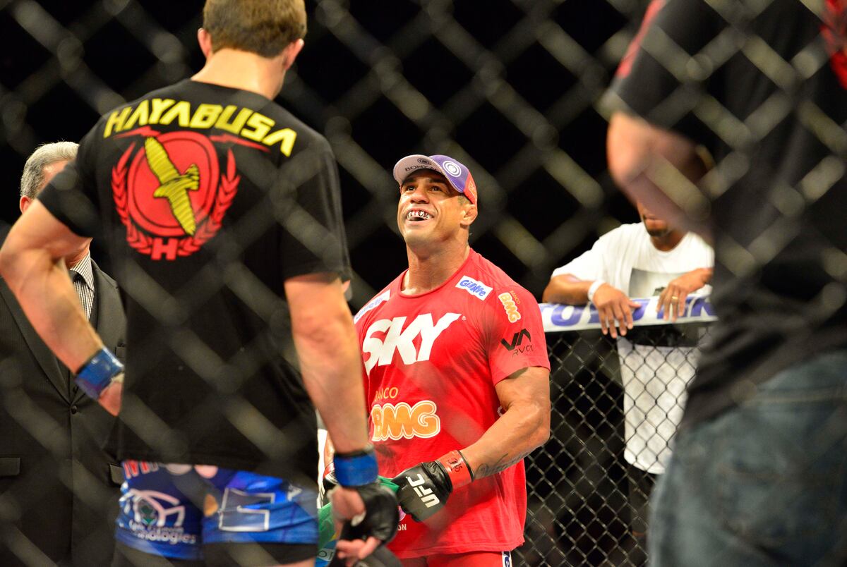 UFC on FX 8: TRT Issue Lingers, but Belfort Win Product of Technical ...