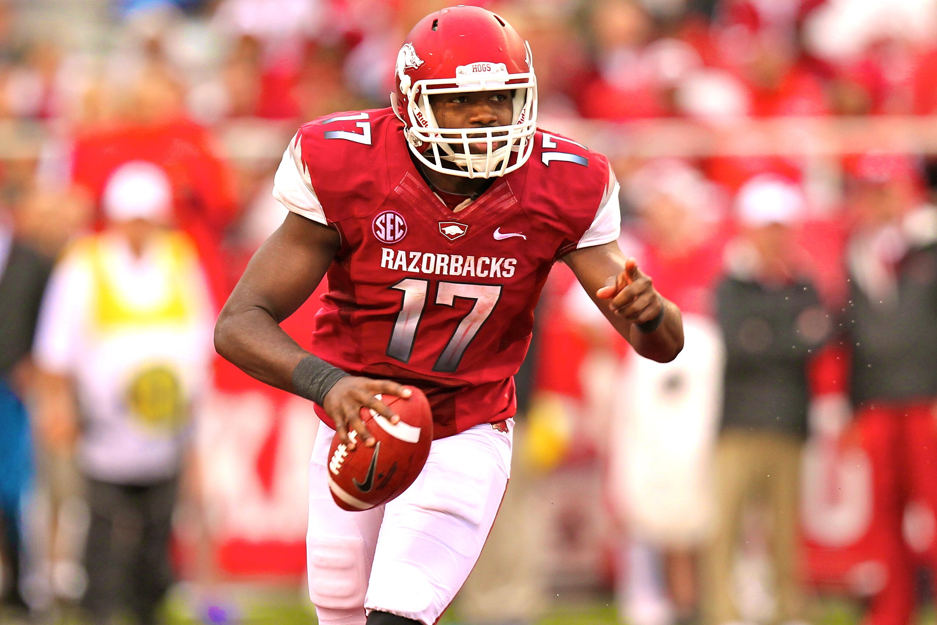 Former Arkansas QB Brandon Mitchell Reportedly Will Transfer to NC State