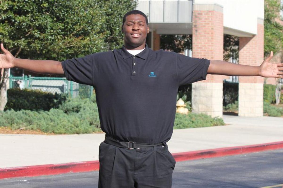 How Unique Recruiting Pitch Is Helping Georgia with 5-Star OT David ...