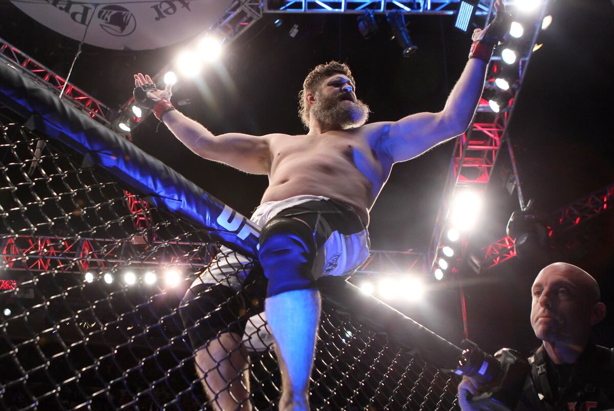 Roy Nelson Faces Stipe Miocic at UFC 161 After Main Event Scrapped This ...