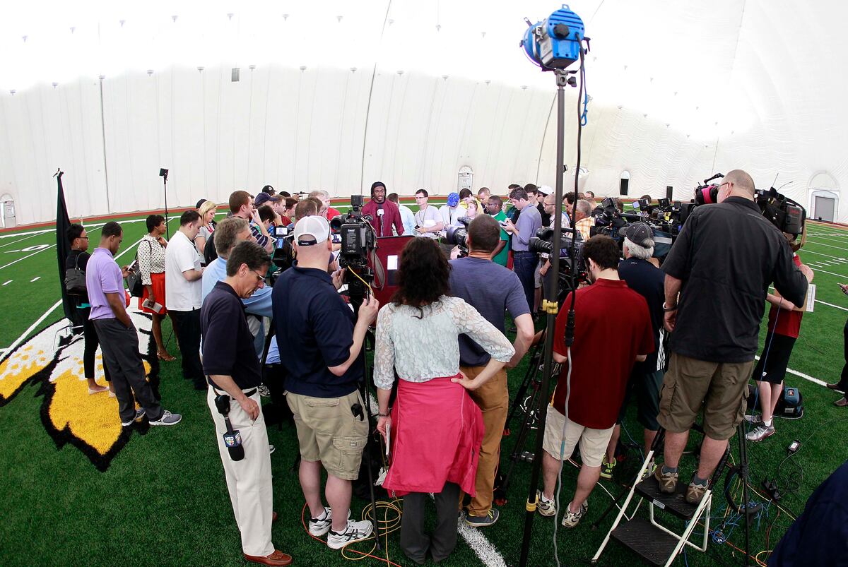 Washington Redskins OTAs: RGIII, Draftees and Latest Player News and ...