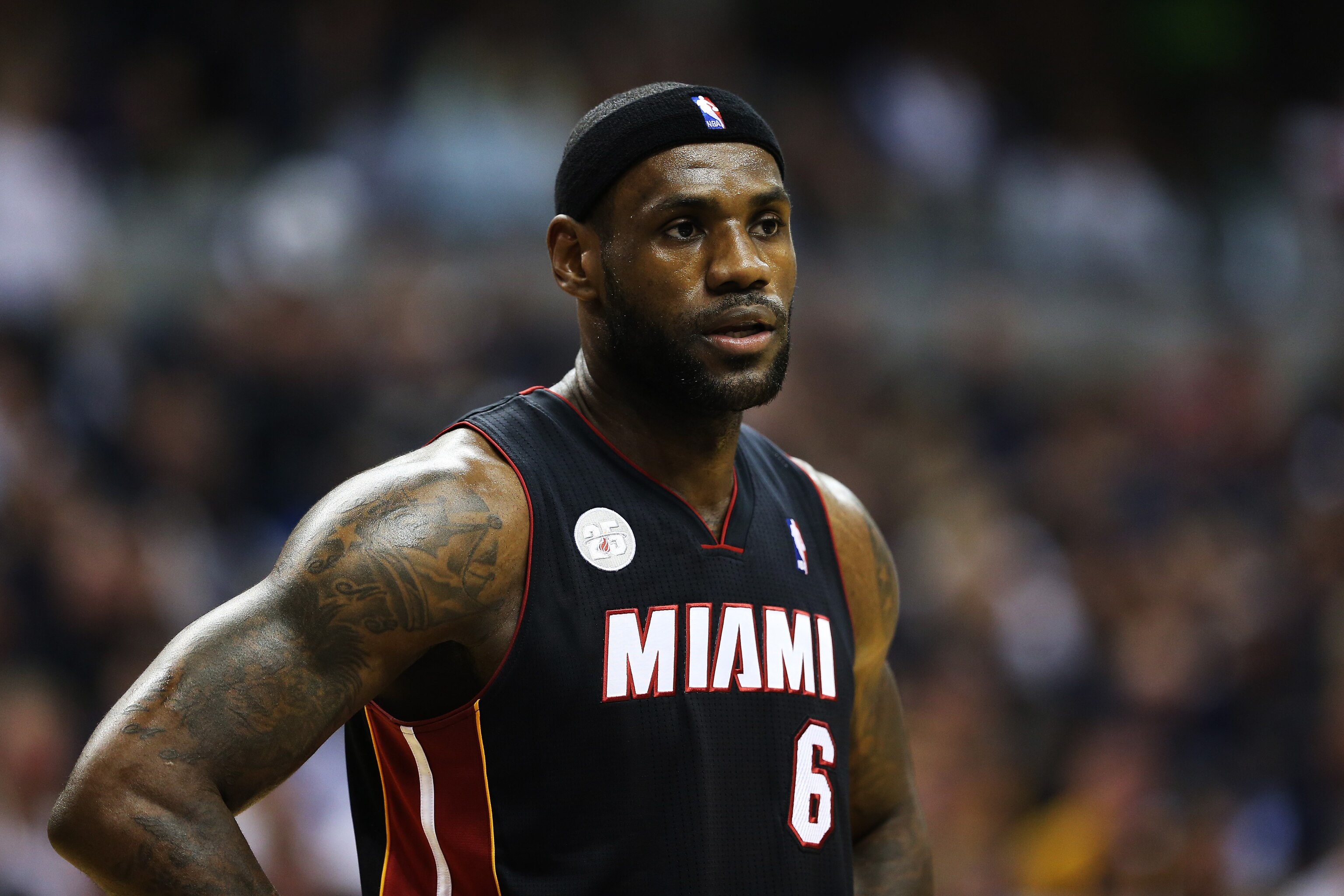 LeBron James Calls Michael Jordan His 'Angel, Inspiration' | atelier ...