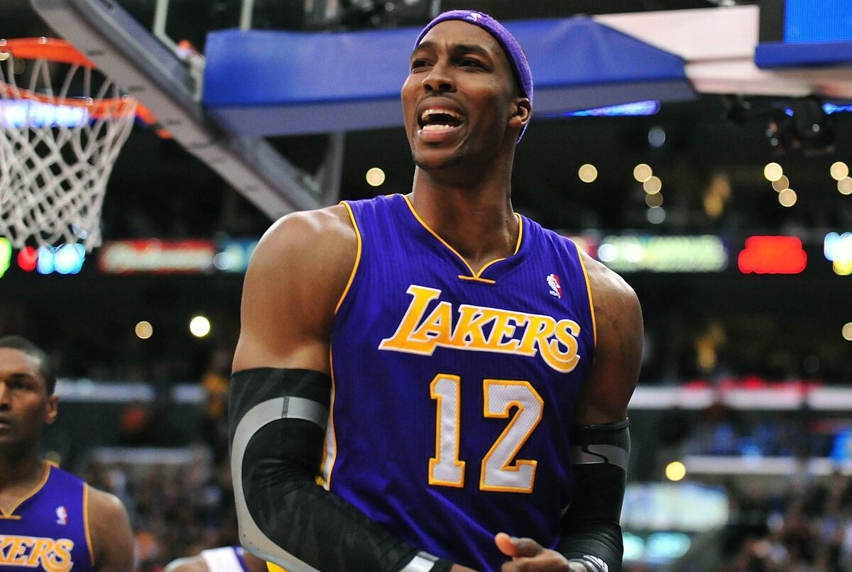 Chris Paul vs. Dwight Howard: Who Is More Likely to Bolt LA in Free ...