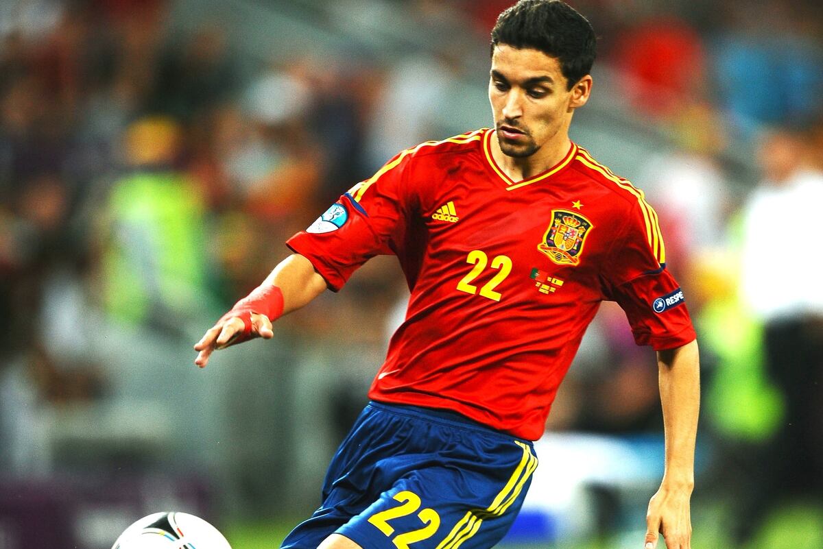 Jesus Navas Completes Move to Manchester City From Sevilla | News ...