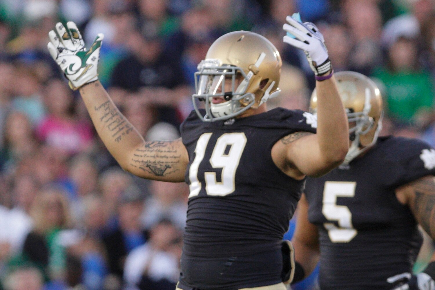 Why DE Aaron Lynch Is a Better NFL Prospect Than Jadeveon Clowney ...