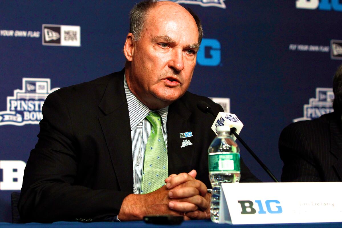 Jim Delany Received Contract Extension as Big Ten Commissioner Through ...