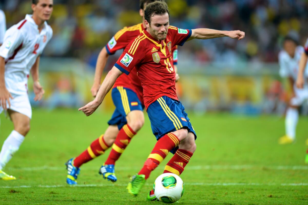 Spain Flex Muscles, Show Off Scary Amount of Depth in Rout of Tahiti ...