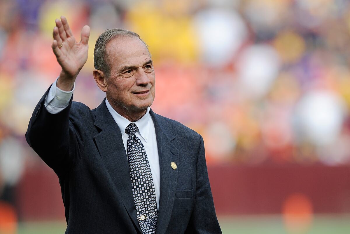 Washington Redskins Legendary Broadcaster Sam Huff Retires | News ...