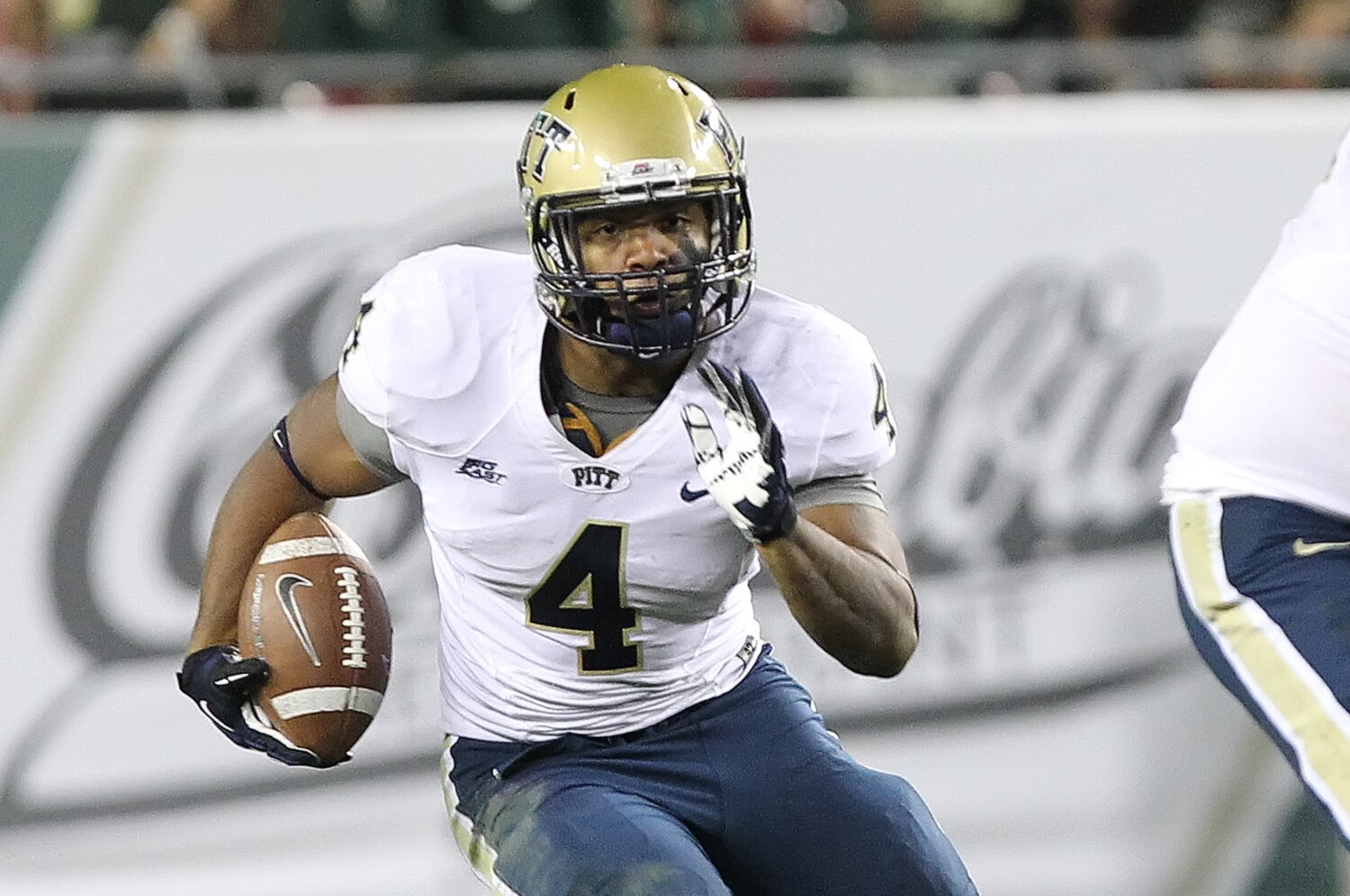 How Rushel Shell's Decision to Not Transfer Impacts UCLA and Pittsburgh ...