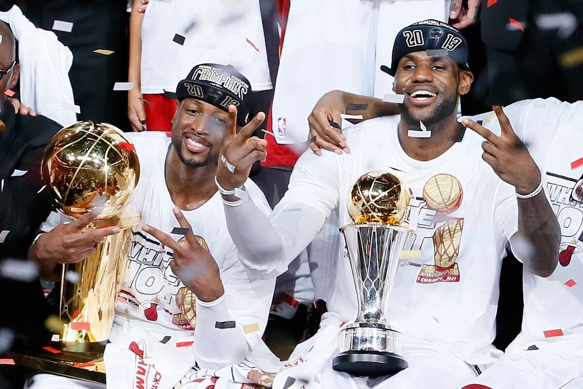 Dwyane Wade Calls LeBron James 'Best Bleeping Player On the Planet ...