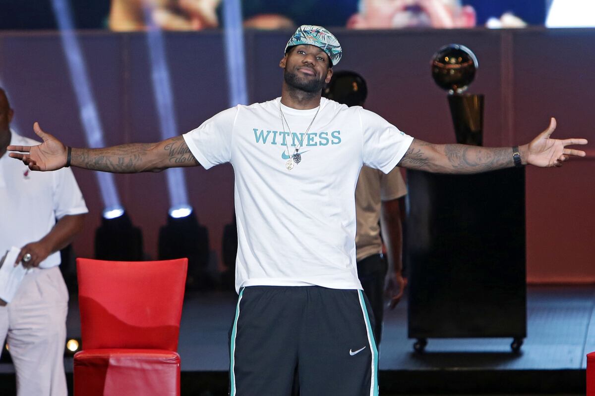 LeBron Vows to Be Better Next Season, Says He's 'Obsessed with Success ...