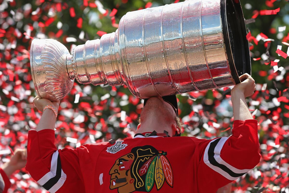 Blackhawks Victory Parade: Best Tweets and Pictures from the ...