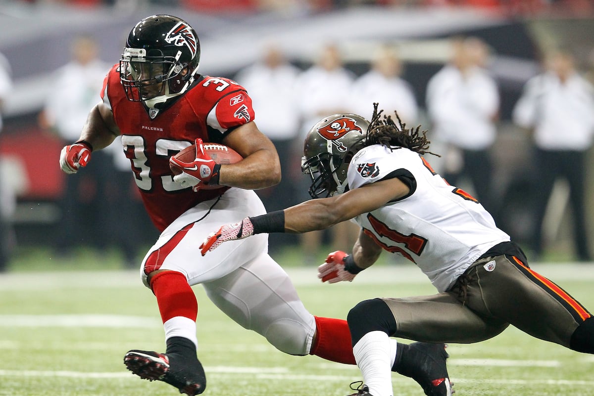 Tampa Bay Buccaneers: Should the Team Look to Free Agency for RB Depth ...