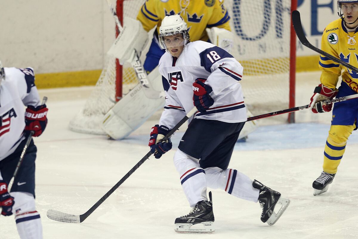 NHL Draft: Chicago Blackhawks Go Local with Ryan Hartman as First Round ...