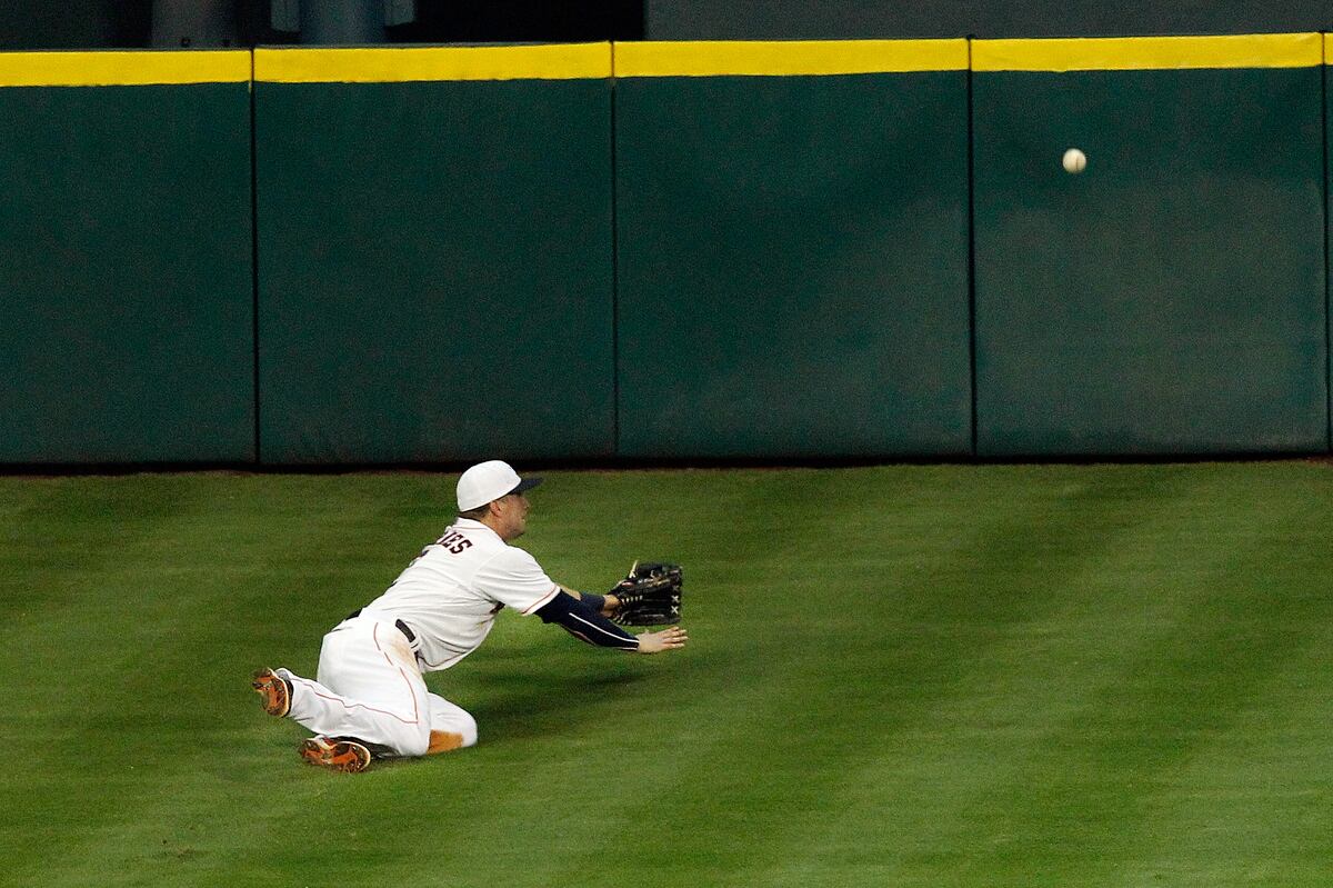 Astros vs. Rays Video: Watch Brandon Barnes Make Fabulous Grab to Save ...