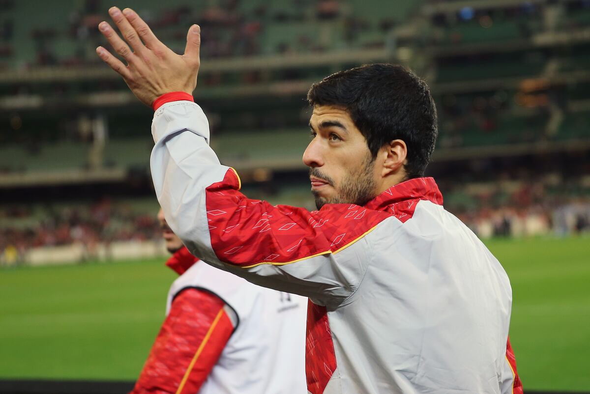 Imagining an Arsenal Future with Luis Suarez Leading Their Team | News ...
