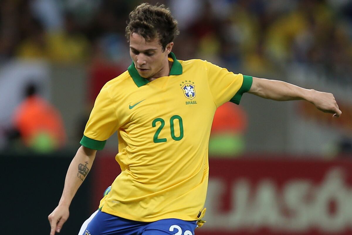 Arsenal Transfer News: Bernard Signing a Pipe Dream for Gunners | News ...