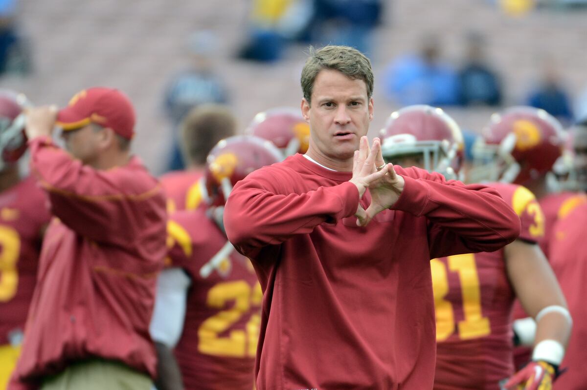 USC Football: Why Lane Kiffin's Decision to Call Plays Is the Right ...