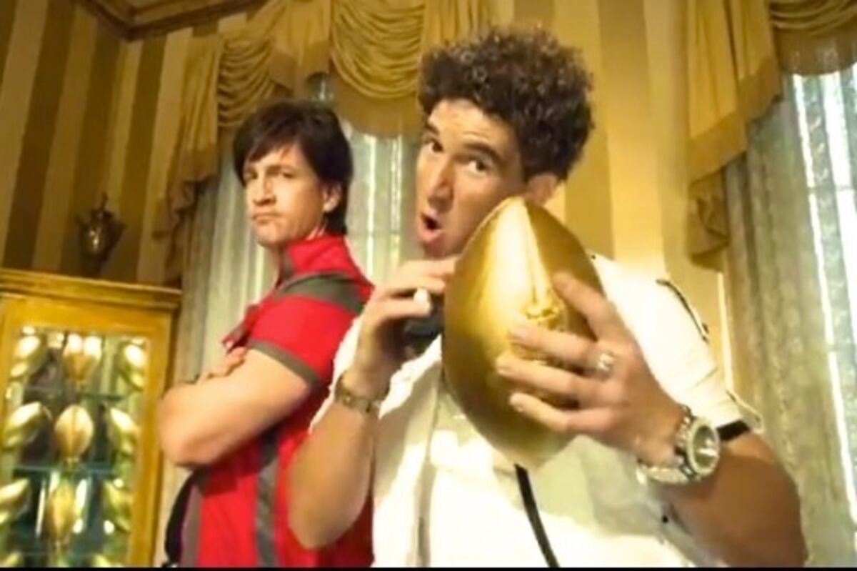 Peyton and Eli Manning's Rap Song Is the Greatest Thing to Ever Hit the ...